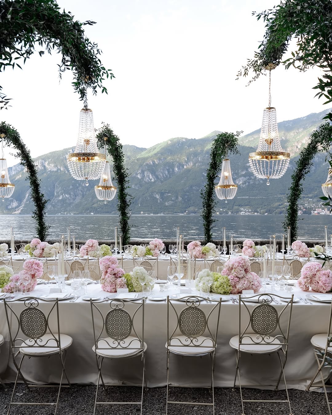 أناقة إيطالية في حفلات الزفاف مستوحاة من الطبيعة والذوق المترف - مجلة هي